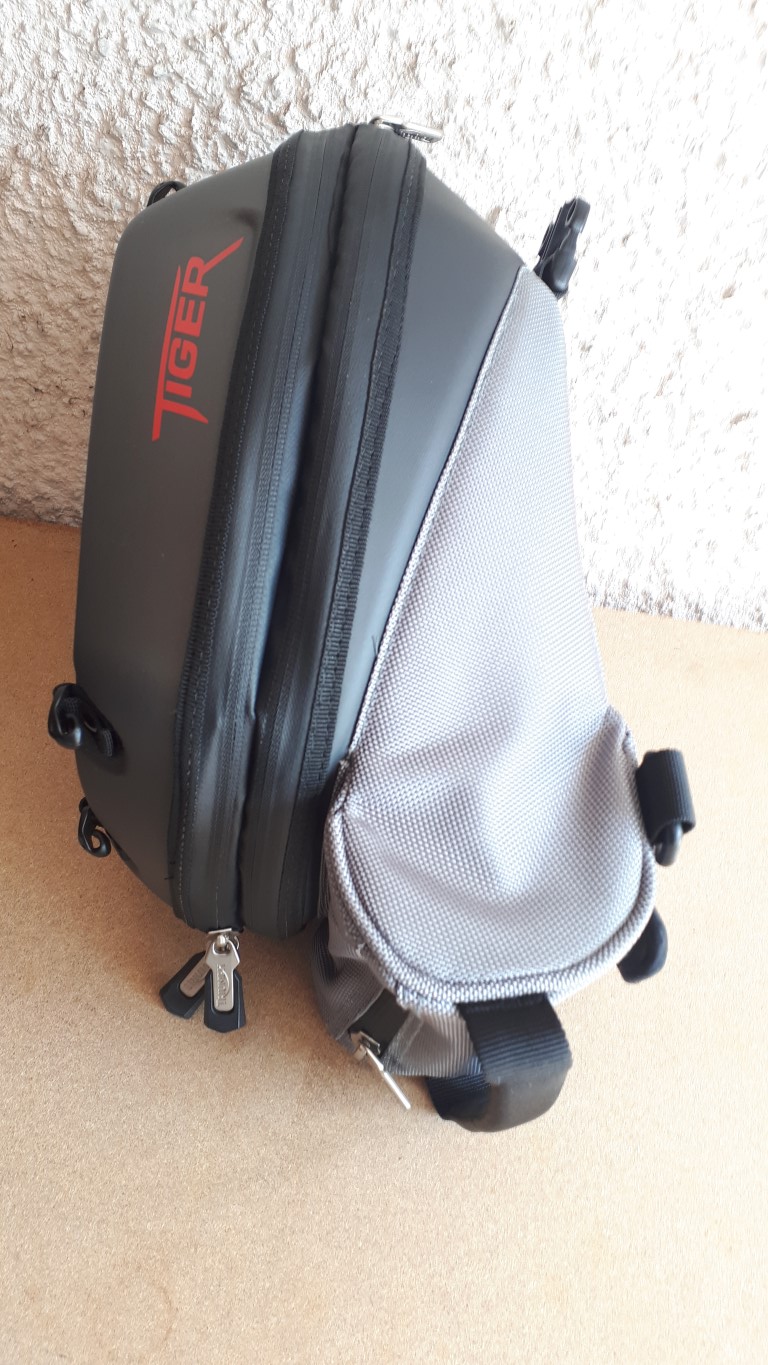 Triumph Tank Bag SOLD - For Sale - Triumph Tiger 800 / 900 Forum